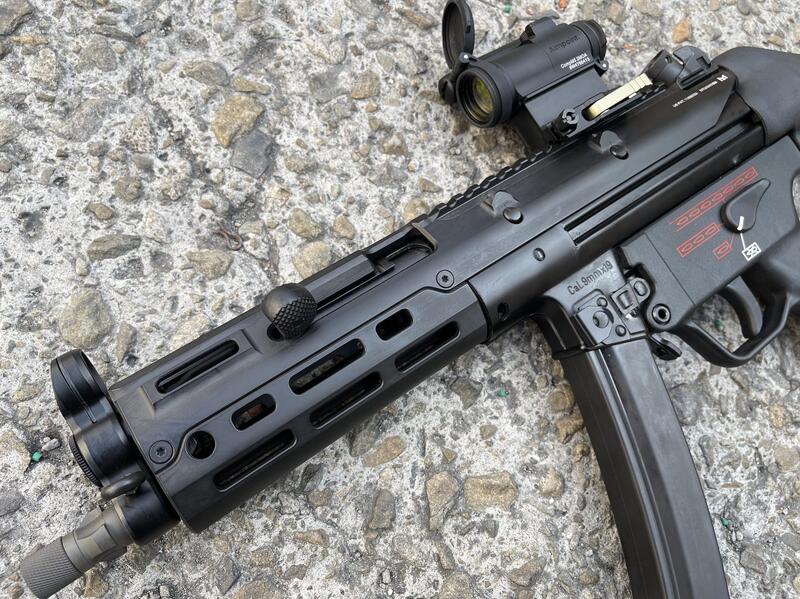 真品 UTG PRO MP5 Monolithic 護木 M-LOK 黑色 FOR VFC MP5A4 GBB 瓦斯槍 | 露天市集 | 全台 ...