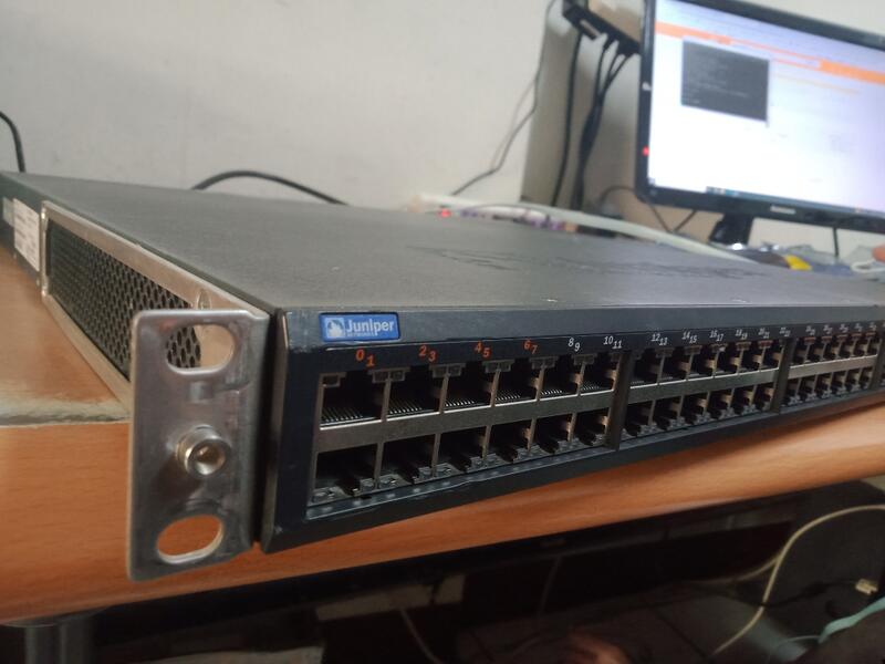 Juniper EX4200-48T 8x POE 單電(含耳朵.含10G MODULE) | 露天市集 | 全台最大的網路購物市集
