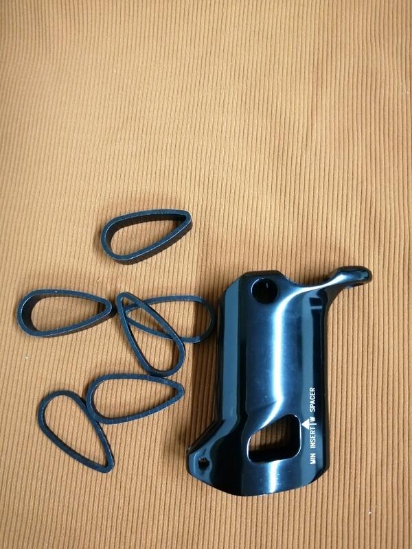 《小強單車》GIANT ISP車架一體式座管夾具組，缺座弓夾具 缺件品隨便賣！ 缺鎖座墊座弓的夾具組，規格如圖！ | 露天市集 | 全台最大的 ...