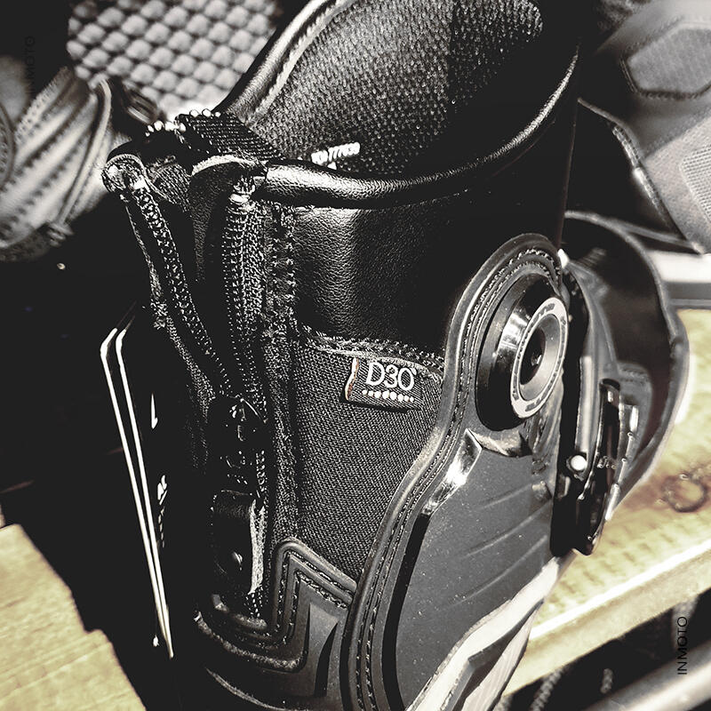 伊摩多※出清特惠US11 美國 iCON 騎士中筒防摔車靴 吸震厚底 後拉鍊 黑ACCELERANT BOOT | 露天市集 | 全台最大的 ...