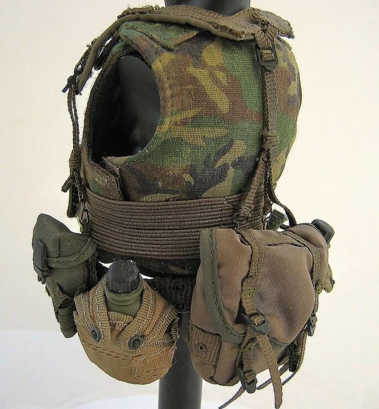 售12" 1/6 Hot Toys 美軍 制式 PASGT ALICE 戰鬥裝備(究極版) | 露天市集 | 全台最大的網路購物市集