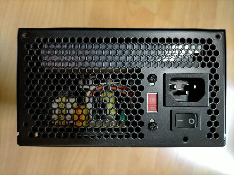 L.電源供應器- 酷媽 RS-350-PCAR-I3 350W 12公分風扇 SATA 顯卡 直購價120 | 露天市集 | 全台最大的網路購物市集