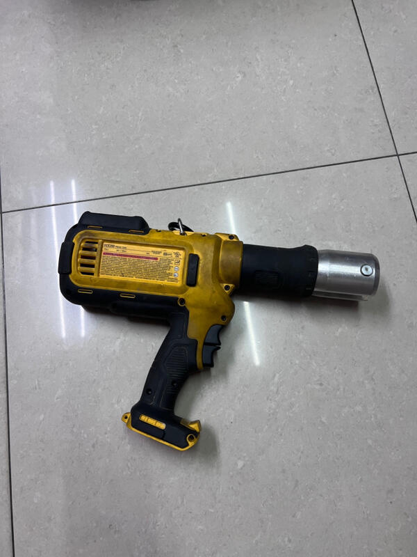 二手外匯DEWALT DCE200 空機一支 充電式水管壓接 得偉dce200壓接20v (型號 DCE200) 單主機 | 露天市集 | 全 ...