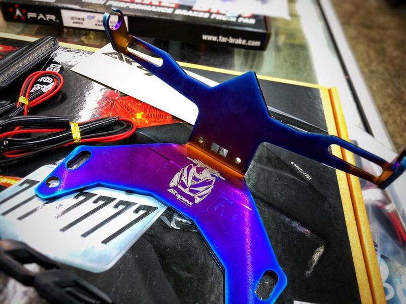 【LFM】FORCE 燒鈦 短牌架 後牌架 翹牌架 大牌架 附 LED方向燈 牌照燈 APEXX FORCE155 | 露天市集 | 全台最大的網路購物市集