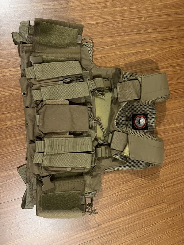 真品 Rogue Gunfighter LVR 戰術 背心 | 露天市集 | 全台最大的網路購物市集
