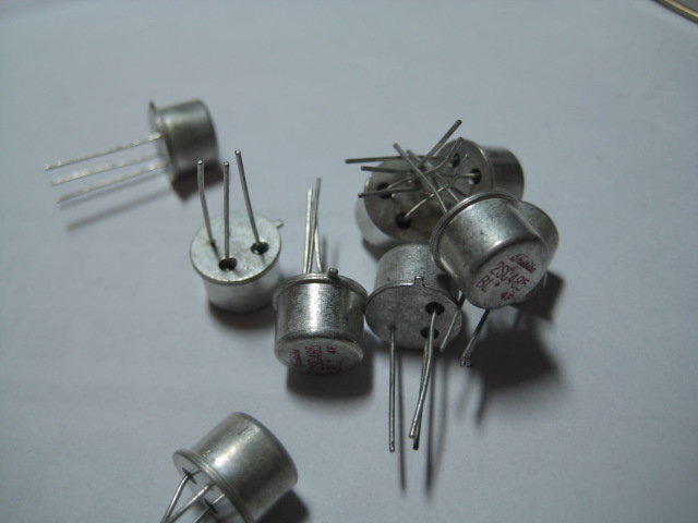 2SC485 (鐵殼) | 露天市集 | 全台最大的網路購物市集