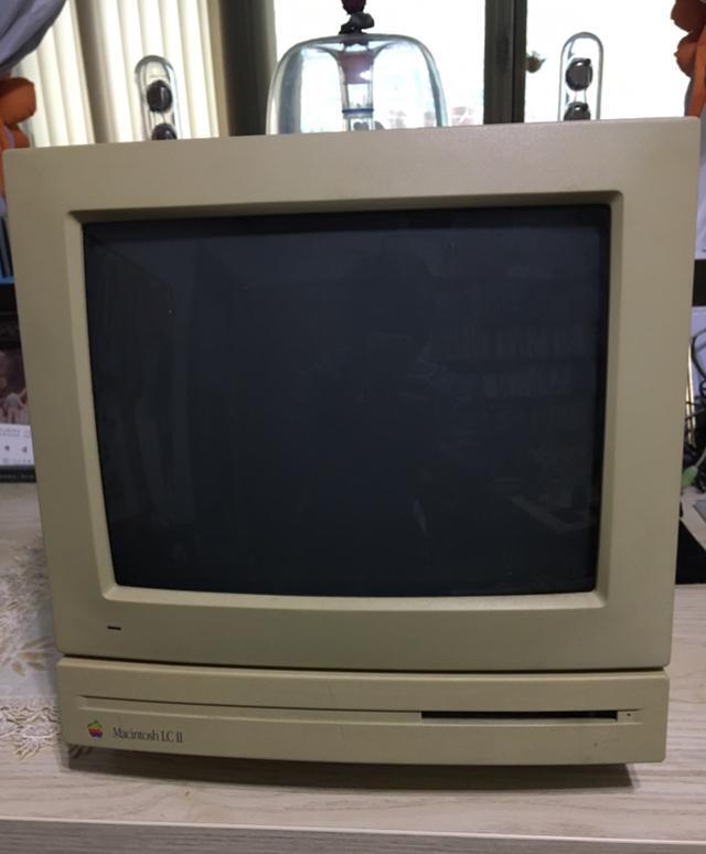 蘋果第一代1995年問世的Macintosh LC II（骨董級分離式主機和彩色螢幕） | 露天市集 | 全台最大的網路購物市集