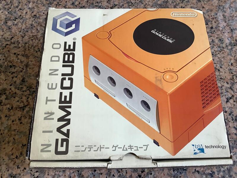 懷舊電玩GC 任天堂 NGC GAME CUBE主機+基本配件(如說明)+附手把*1(顏色隨機) | 露天市集 | 全台最大的網路購物市集