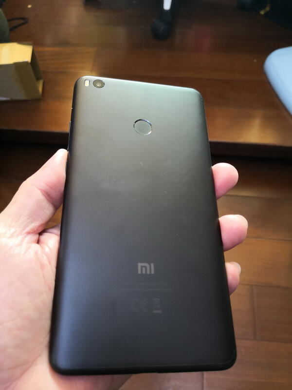 小米MAX 2 4G/64G 剛換電池 ，朝氣滿滿 | 露天市集 | 全台最大的網路購物市集