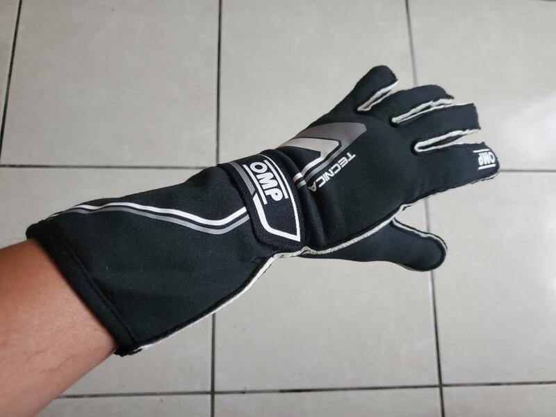 人身部品~全新正義大利 Omp Tecnica Gloves Fia認證反縫賽車手套只要4700噢~ 露天市集 全台最大的網路購物市集
