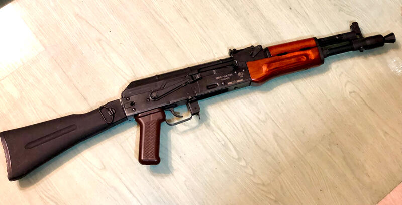 已售出-GHK AK104 全鋼火控仿真刻印實木護木GBB 一槍一匣 | 露天市集 | 全台最大的網路購物市集