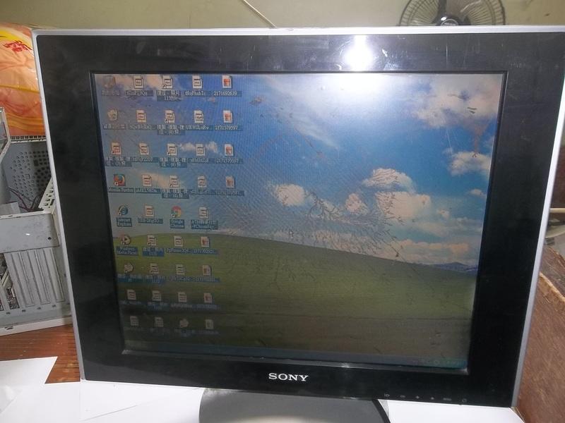 SONY 17吋液晶,畫面有水波紋,SDM-HS73,不保固,不附線材, | 露天市集 | 全台最大的網路購物市集