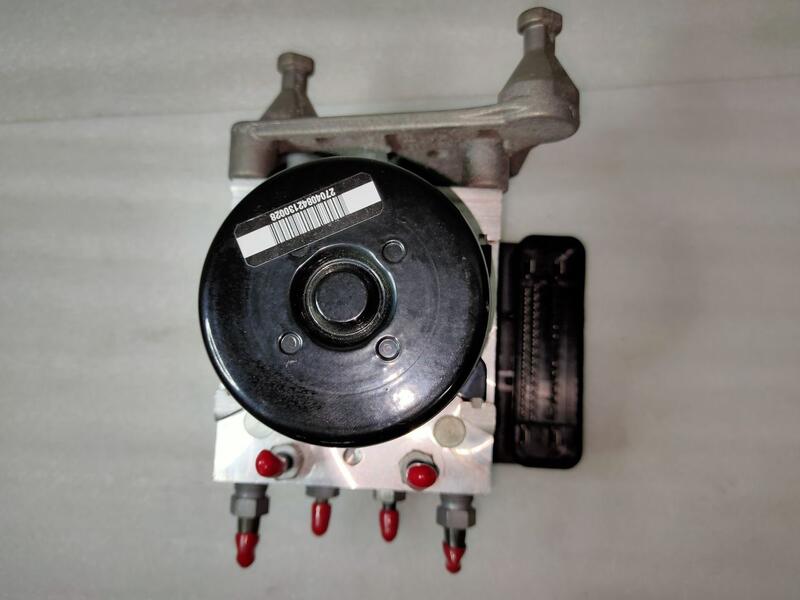 少用13y BENZ W204 C200 C250 C300 GLK SLK 後期ABS幫浦電腦A1729014100 | 露天市集 | 全台 ...