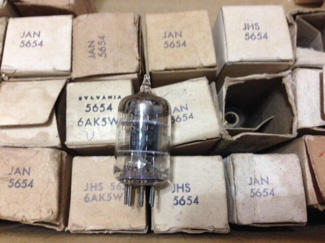 【管家】SYLVANIA 5654 (=美6AK5=中國6J1=蘇聯6J1P=歐洲EF95)全新軍規真空管 | 露天市集 | 全台最大的網路購物市集