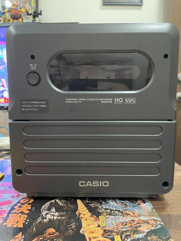 CASIO VF-5 可播放VHS錄影帶及輸出至外部電視,可外接遊戲機影像輸入 內建4吋液晶螢幕 | 露天市集 | 全台最大的網路購物市集
