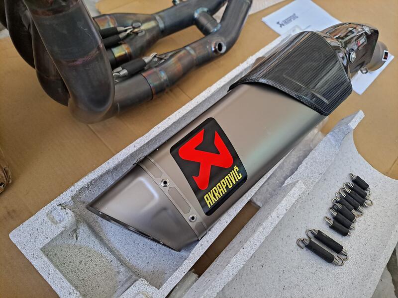 15～YAMAYA YZF-R1/R1M Akrapovic全段EVO鈦合金蠍子管 | 露天市集 | 全台最大的網路購物市集