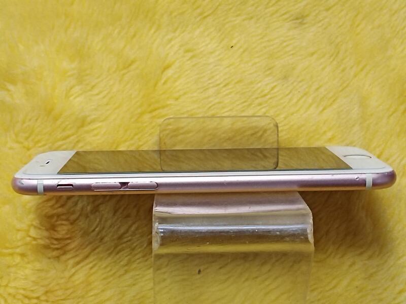 (V69)零件機~2015 iphone s A1688手機~螢幕保護貼/開機密碼~ | 露天市集 | 全台最大的網路購物市集