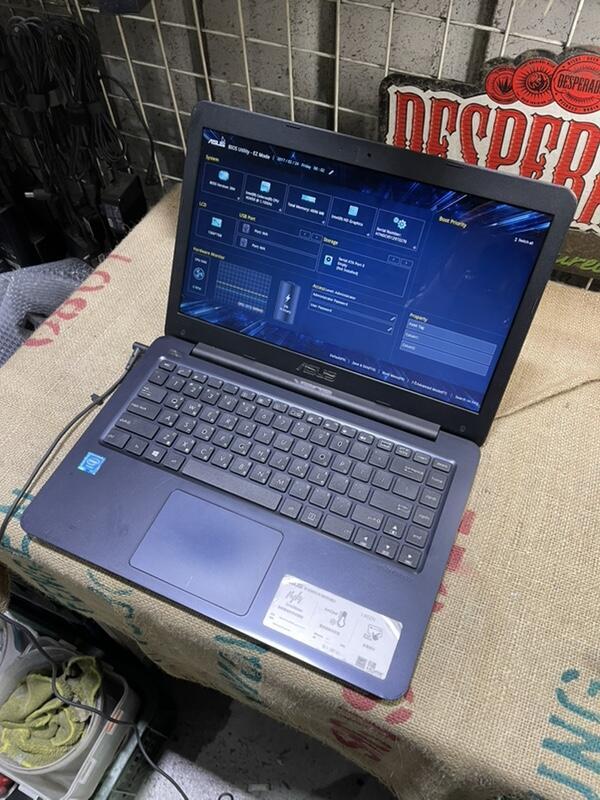 【金霖】【零件機】ASUS L402N/N3450/4G/14"/2017 八成新，可開機，零件機售，含稅 | 露天市集 | 全台最大的網路購物市集