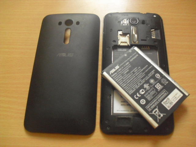 ※隨緣※華碩 ASUS ZOOLD．八核心．5.5吋．1300萬．螢幕有細裂紋/不影響功能/附手機簡配．一組價1800元 | 露天市集 | 全 ...