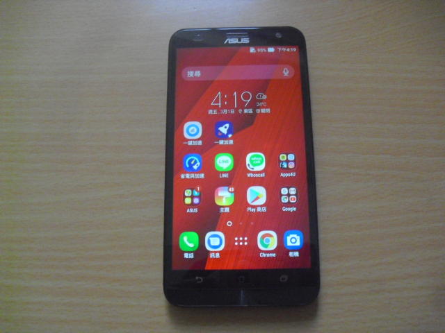 ※隨緣※華碩 ASUS ZOOLD．八核心．5.5吋．1300萬．螢幕有細裂紋/不影響功能/附手機簡配．一組價1800元 | 露天市集 | 全 ...