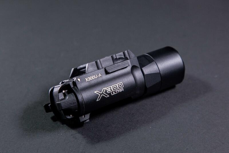 『Blade』SF X300U-A 槍燈 黑色 Olight TLR可參考 【現貨】 | 露天市集 | 全台最大的網路購物市集