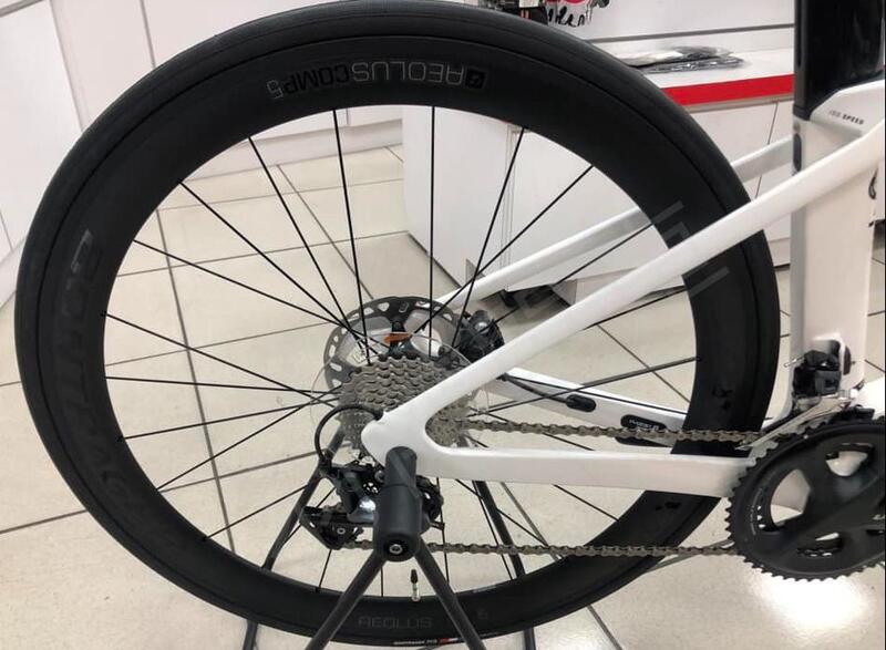 ~羽傑單車~TREK Madone SL 6 Disc 空氣力學 IsoSpeed 減震系統 公路車 尺寸47 現貨 | 露天市集 | 全台最 ...