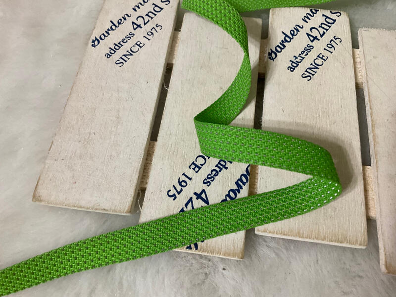 便宜地帶~VC7～1.2公分寬反光織帶60尺賣100元出清(長1800公分) | 露天市集 | 全台最大的網路購物市集