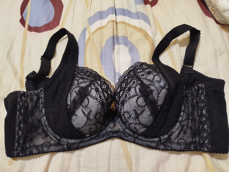 二手 現貨 黑白 蕾絲 網紗 34B 75B 薄罩杯 胸罩 內衣 | 露天市集 | 全台最大的網路購物市集