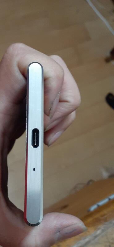 Sony Xperia XZ Premium XZP G8132 4K螢幕 S835 手機零件機 螢幕畫面正常無破 狀況 | 露天市集 | 全台最大的網路購物市集