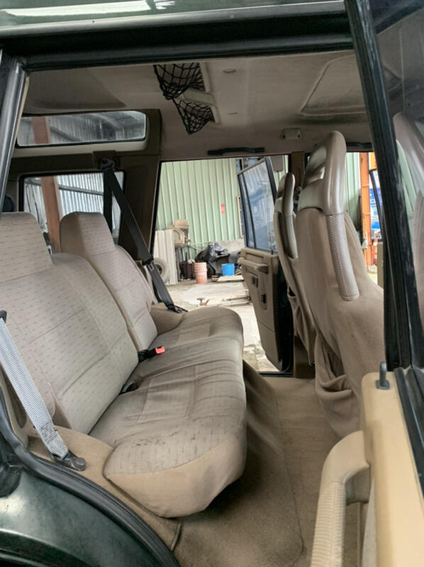 Land-Rover-D1-Mpi-2.0cc 手排、引擎正常、無漏油、軍綠色 底盤無異音、冷暖俱全、全車原鈑件 經典不 | 露天市集 | 全 ...