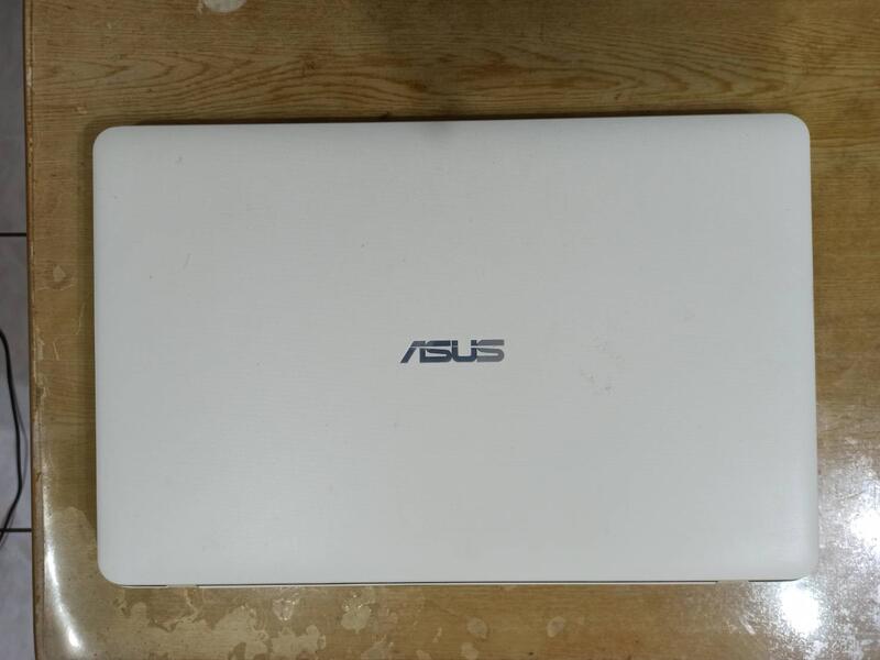 二手ASUS x751m intel四核獨顯 超大17.3寸筆電 零件機賣 不退不保 內容詳看 | 露天市集 | 全台最大的網路購物市集