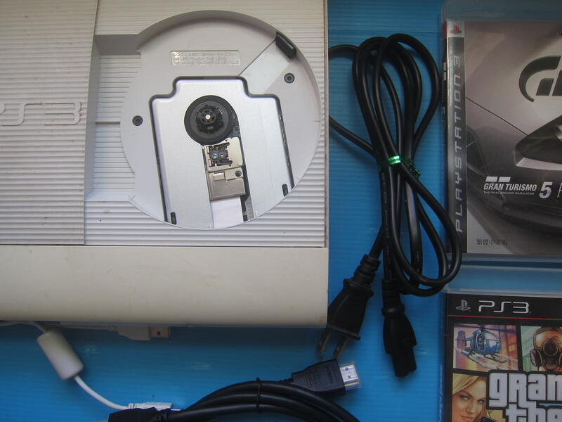 PS3 4007B 250G 主機一部附配件 HDM I電源線 功能良好 ,如圖. | 露天市集 | 全台最大的網路購物市集