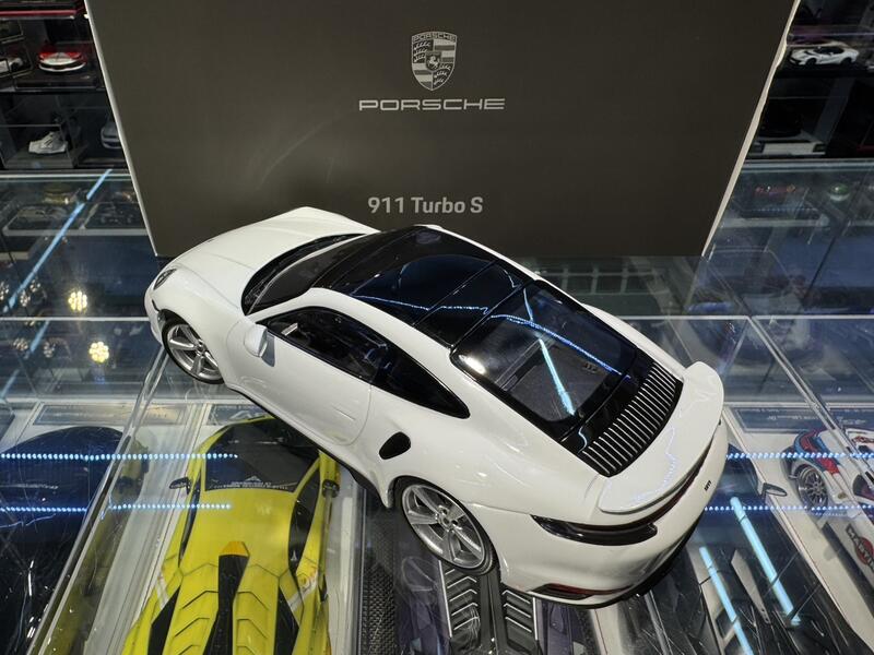 吉華@ 1/18 原廠 Porsche 911 Turbo S Type 992 2022 White | 露天市集 | 全台最大的網路購物市集