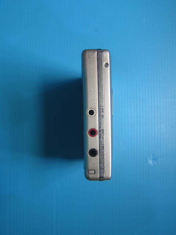 原裝日製SONY MZ-R55 MD主機一部附電池盒..可讀片.可放音.功能良好. | 露天市集 | 全台最大的網路購物市集