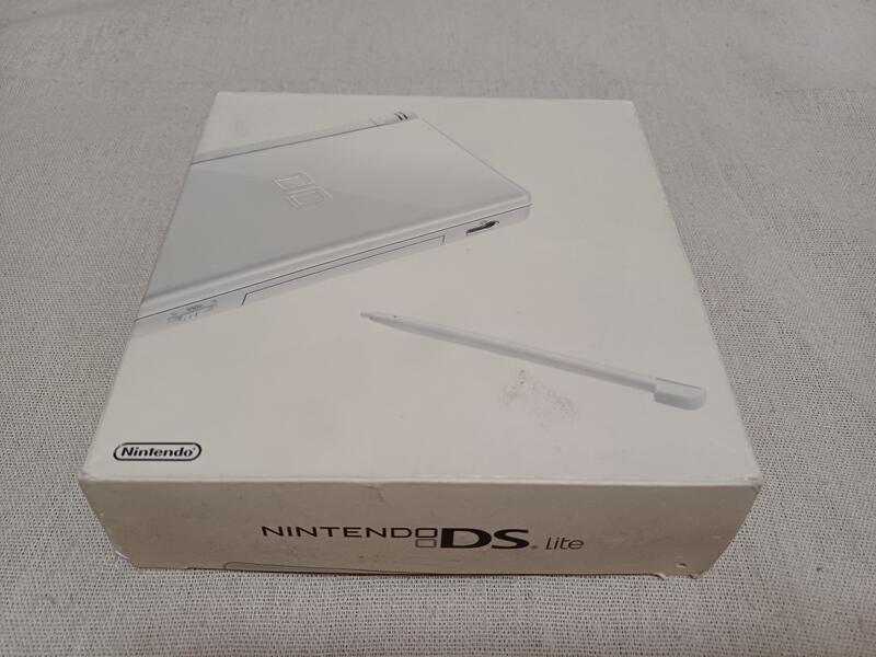 【DS&3DS】收藏出清 任天堂 NDSL NDS Lite 主機 白色 盒書齊全 正版 日版 現況品 請詳閱說明 B | 露天市集 | 全台最大的網路購物市集