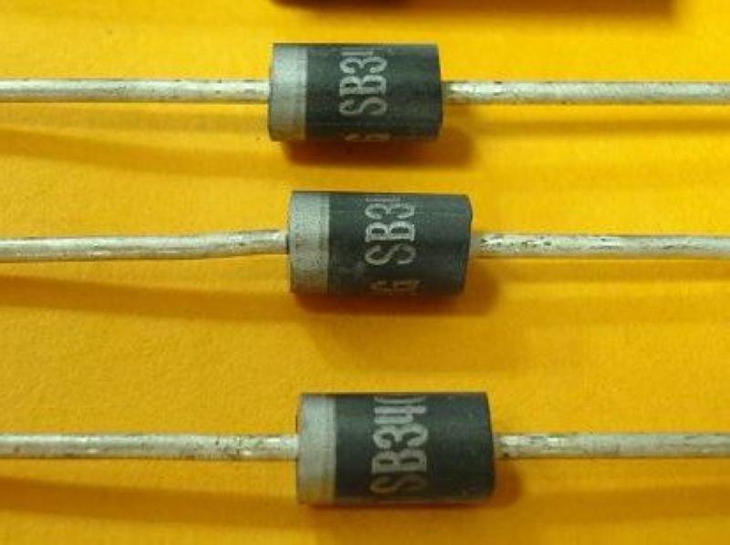 電の店 B175 VISHAY SB340-E3 SCHOTTKY DIODE 蕭特基二極體 40V 3A VF