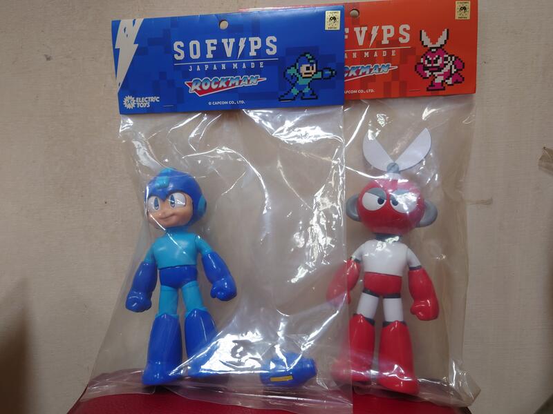 ELECTRIC TOYS SOFVIPS 軟膠公仔 元祖 洛克人 + 剪刀人 | 露天市集 | 全台最大的網路購物市集