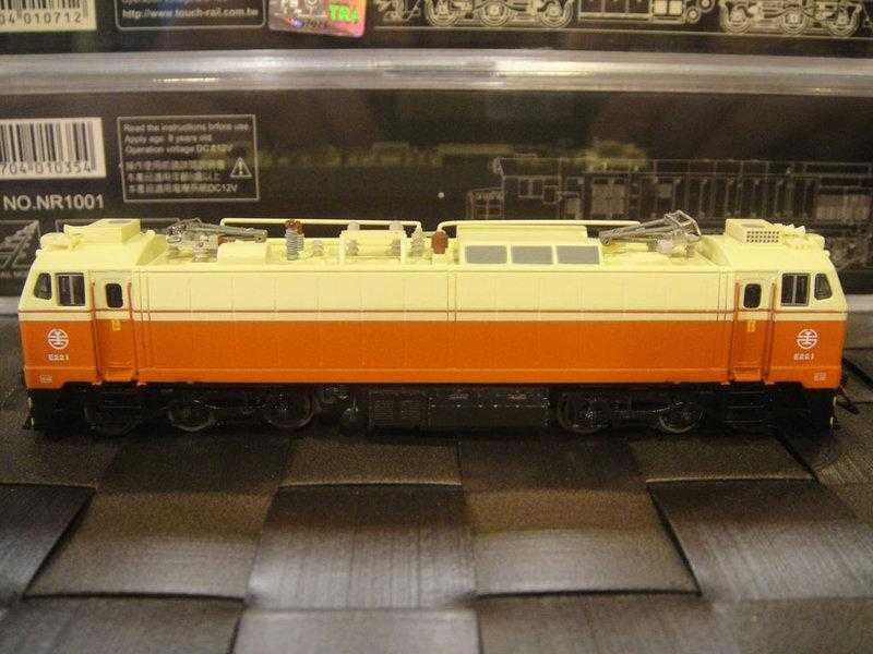 MJ 預購中 鐵支路 NR1003 N規 (E200~E400) 無動力電車.橘+米 | 露天市集 | 全台最大的網路購物市集