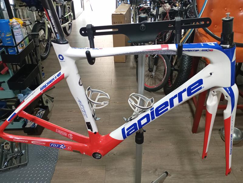 Lapierre Pro Team FDJ aircode 車架組含碳坐管前夾器 | 露天市集 | 全台最大的網路購物市集