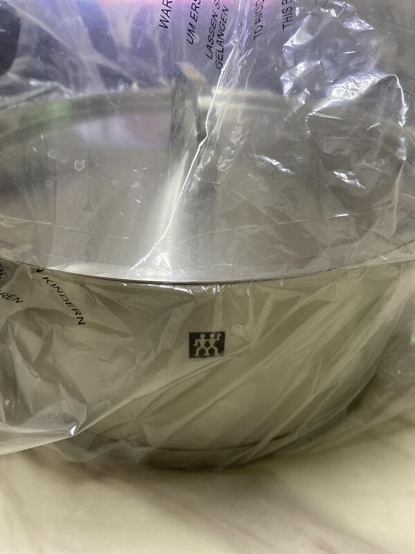 全新～～德國雙人牌湯鍋 單柄深平煎鍋24CM （無附勺子、無外包裝盒）CW-SP1901 | 露天市集 | 全台最大的網路購物市集