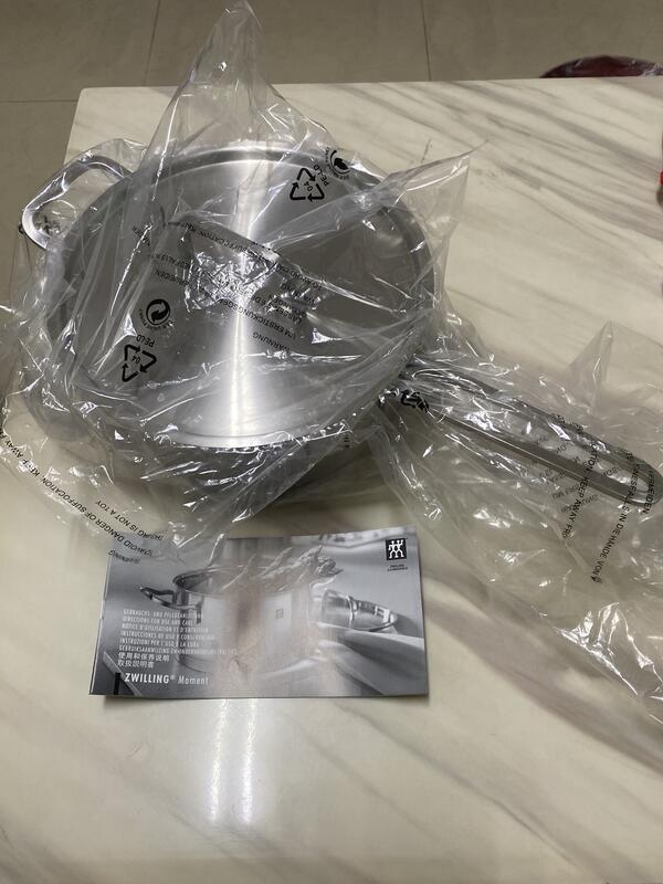 全新～～德國雙人牌湯鍋 單柄深平煎鍋24CM （無附勺子、無外包裝盒）CW-SP1901 | 露天市集 | 全台最大的網路購物市集