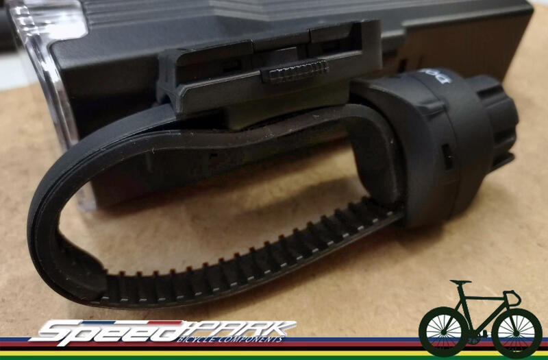 【速度公園】DOSUN 自行車前燈 AF800 明暗截止線 近光區廣 大電量 IPX4 可反充電 行動電源，頭燈 車燈 | 露天市集 | 全台 ...