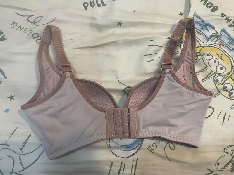 淺粉色無鋼圈胸罩 70B | 露天市集 | 全台最大的網路購物市集