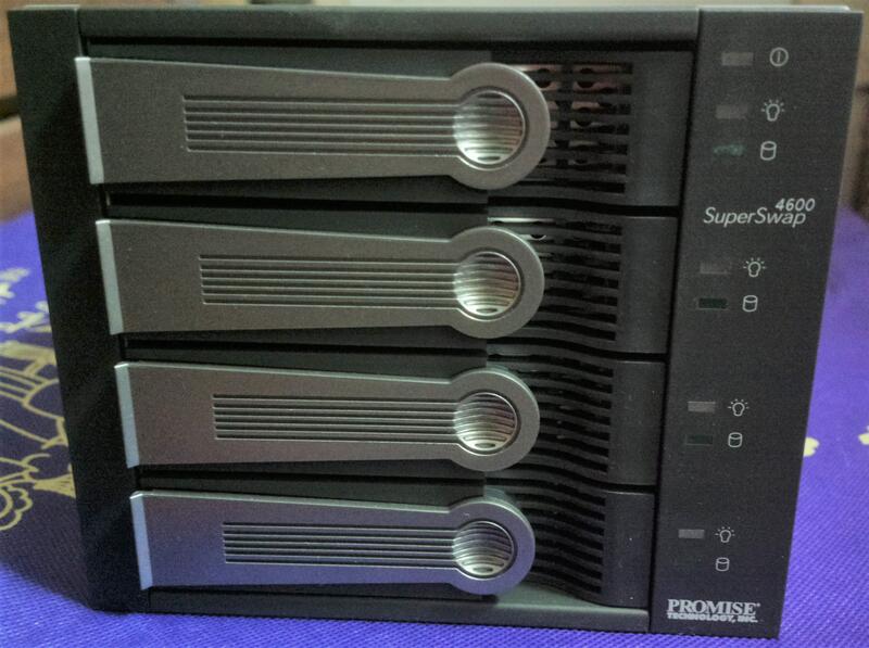 PROMISE SuperSwap 4600 SAS SATA 4 顆 硬碟 抽取盒 雙 風扇 散熱 | 露天市集 | 全台最大的網路購物市集