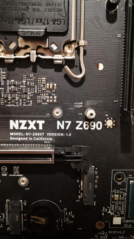 NZXT 恩杰 N7 Z690 電競電腦主板 支持INTEL12代 (LGA 1700接口) 品相如圖 | 露天市集 | 全台最大的網路購物市集