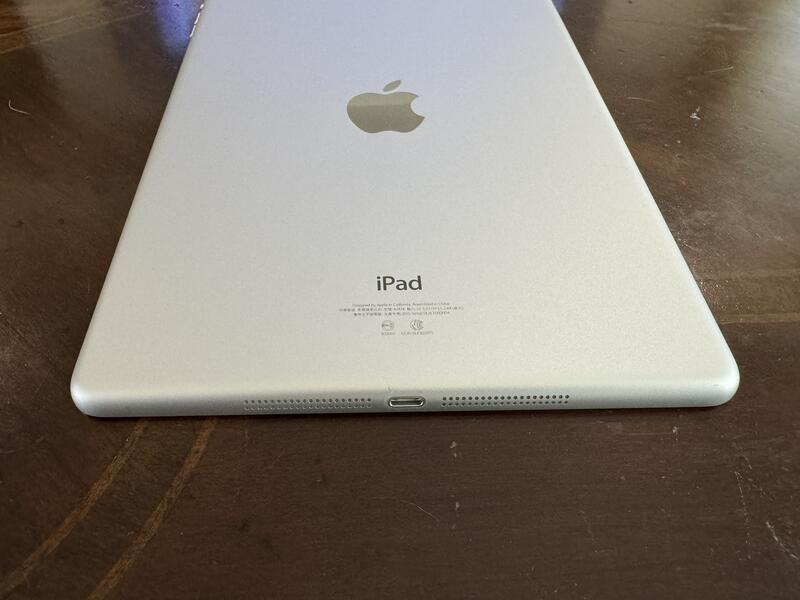 Apple iPad Air A1474 MD788TA/A WiFi 32G | 露天市集 | 全台最大的網路購物市集