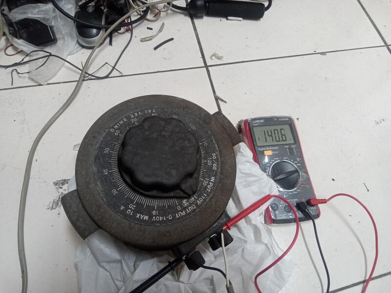 TAI YEE SHING 可變式自耦變壓器 自藕變壓器 AC 0-140V 可調 最大10A | 露天市集 | 全台最大的網路購物市集