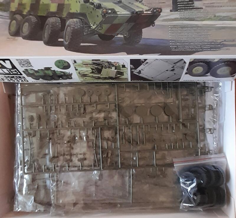 【549喵鋪】1/35 AFV 戰鷹 AF35320 中華民國陸軍 CM32/33 雲豹裝甲車 | 露天市集 | 全台最大的網路購物市集