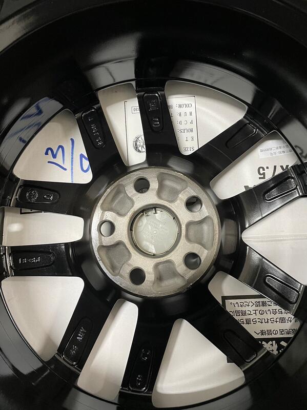 【中清中古物流區】LEXUS原廠18吋 5X114 8J ET45中心孔60.1極新亮黑 | 露天市集 | 全台最大的網路購物市集