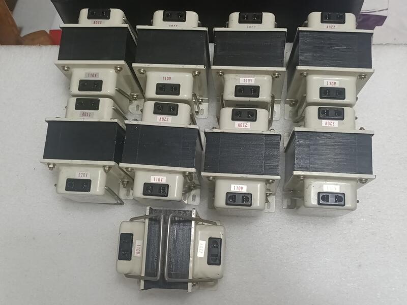 編號1043/ 台製TC-1000雙向變壓器重5.2公斤，商品內容有詳述，虧售一顆900元。 | 露天市集 | 全台最大的網路購物市集